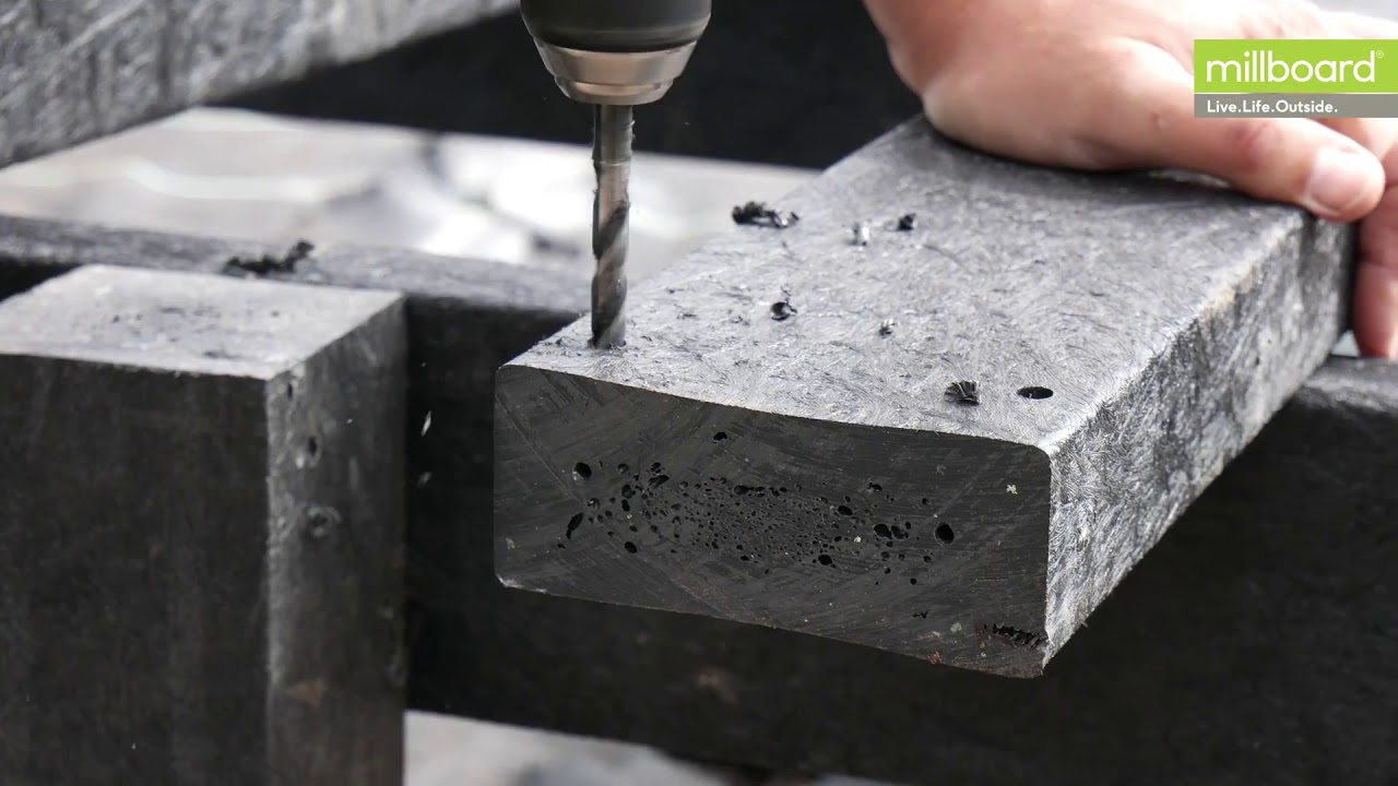 1 Millboard frame onder deck plaatsen (Plas Pro Subframe) - YouTube