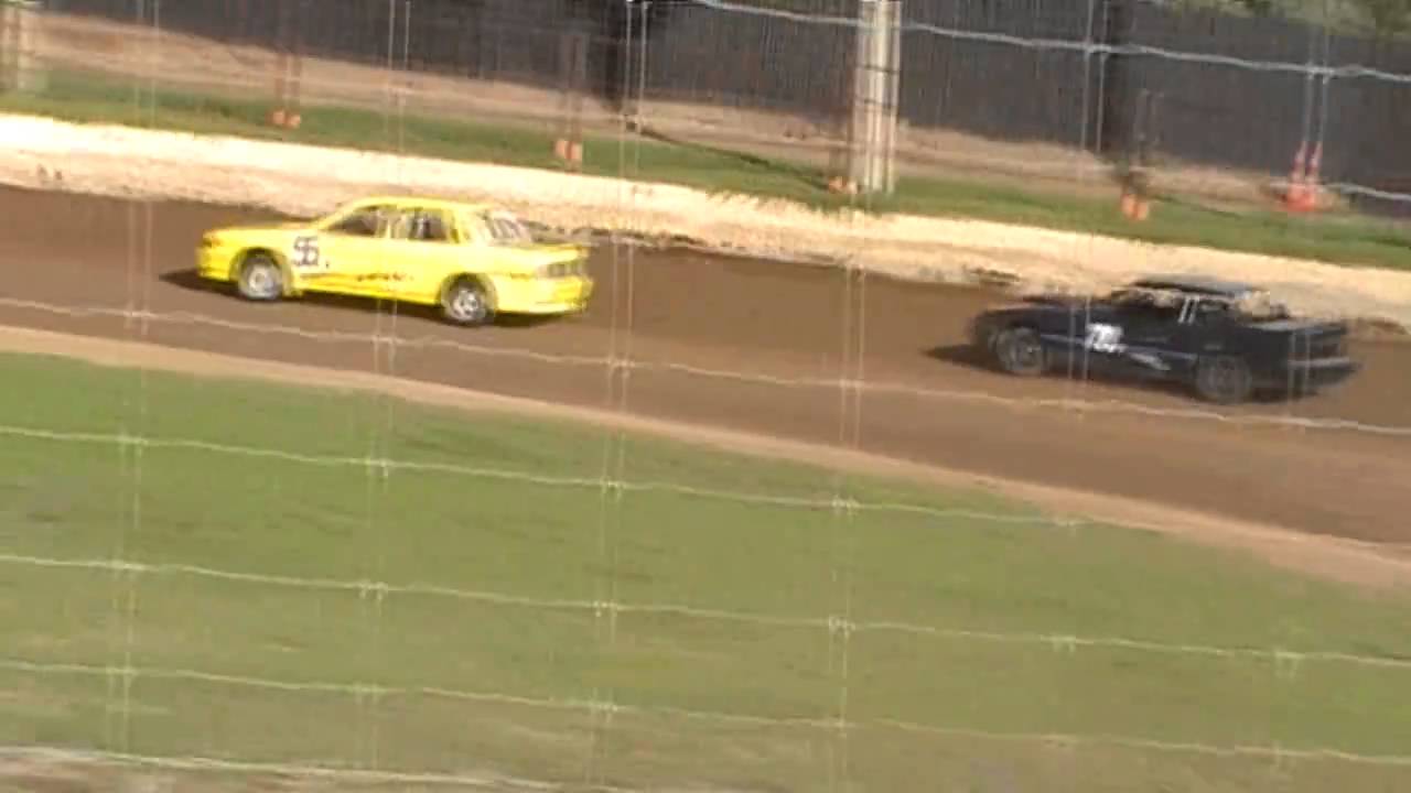 Production Saloons - Wanganui speedway - YouTube