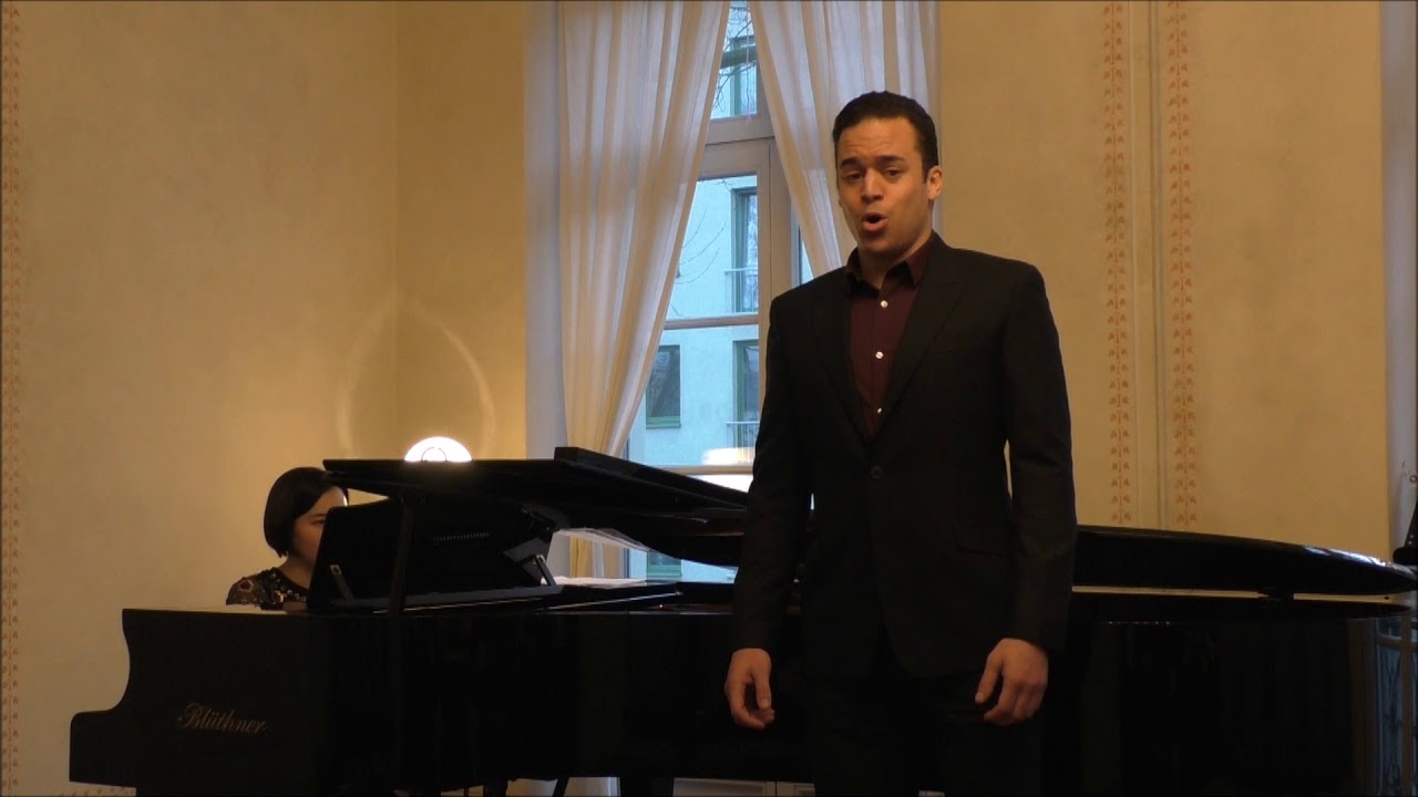 Joshua Morris singt "Chanson á Dulcinée" von Jaques Ibert - YouTube