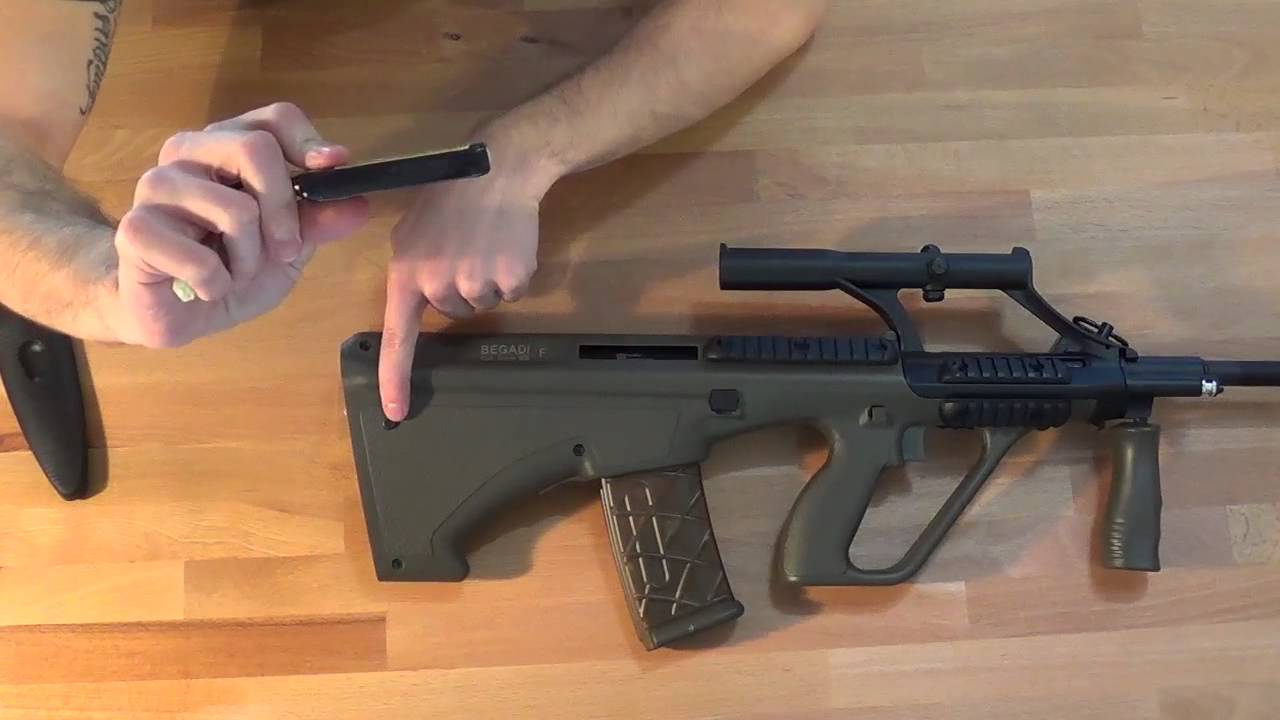 APS AUG A1 S-AEG (Airsoft) // Review - YouTube