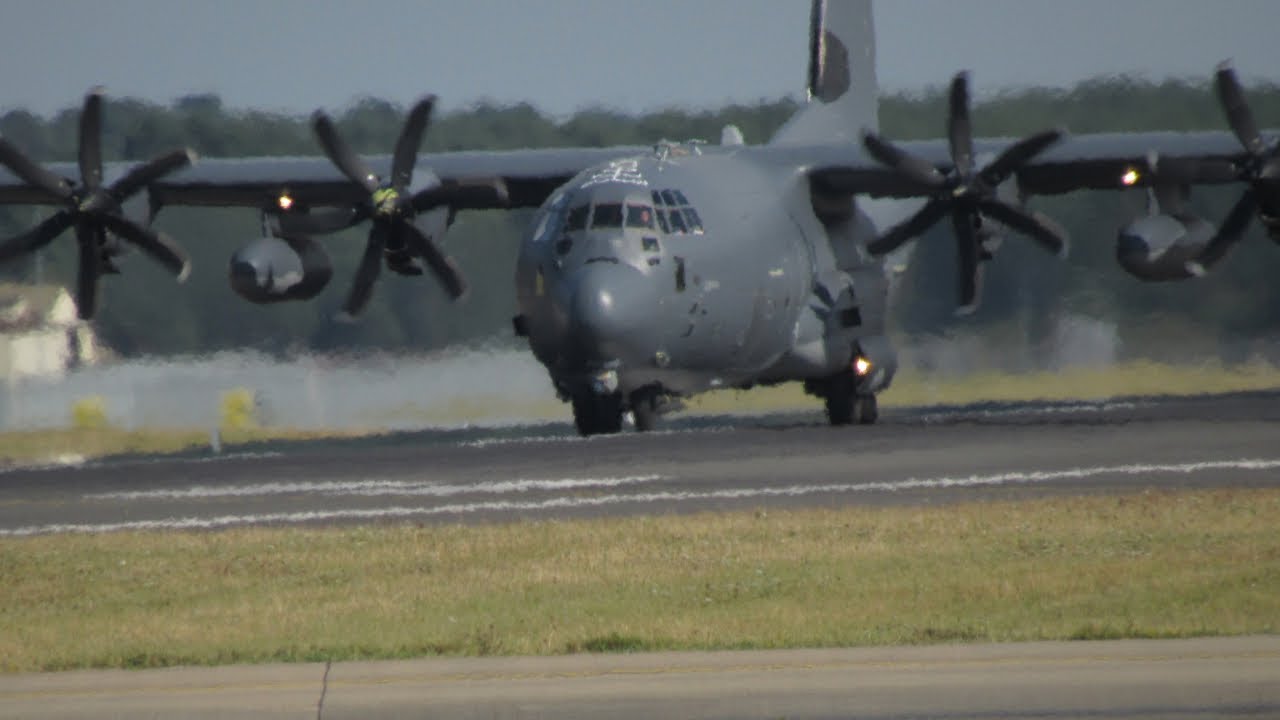 USAF MC-130 activity | RAF Mildenhall - YouTube
