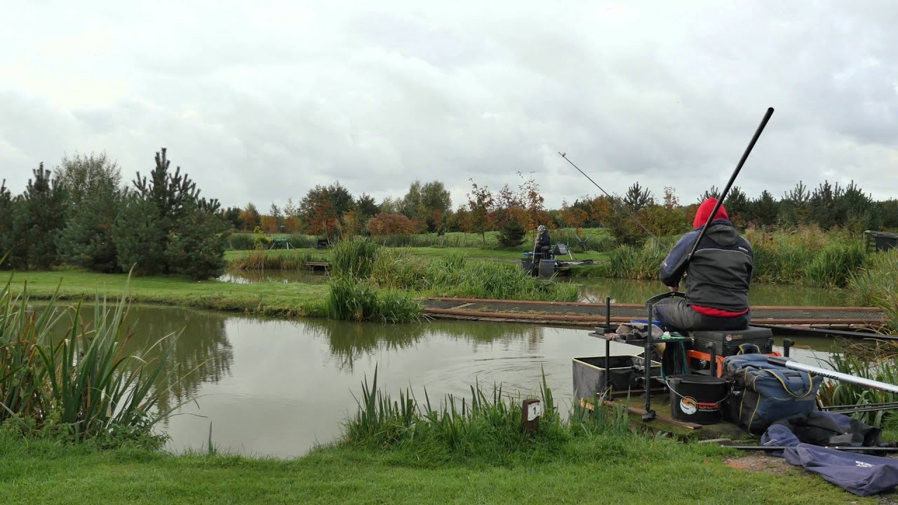 Fishing with Andy Bennett at Partridge Lakes Fishery - YouTube