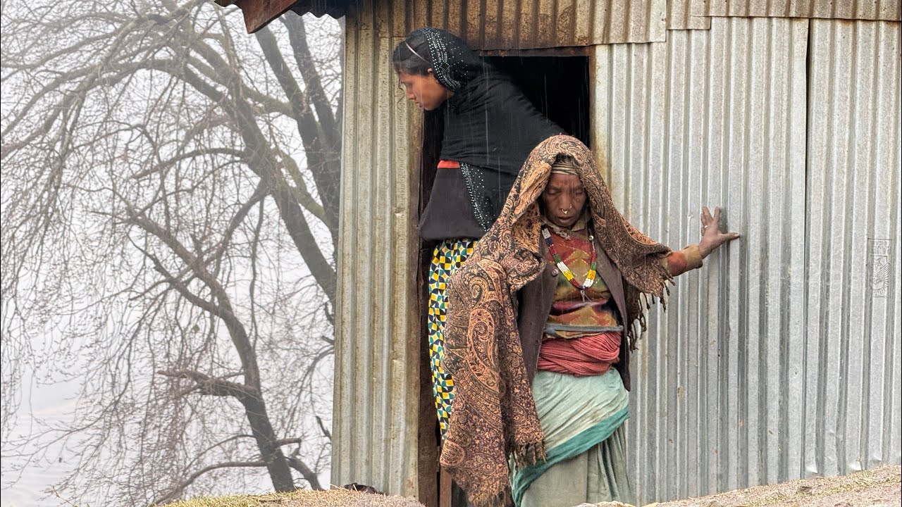 Himalayan Mountain Daily Life In Rain || Most Peaceful Life Of Nepali ...