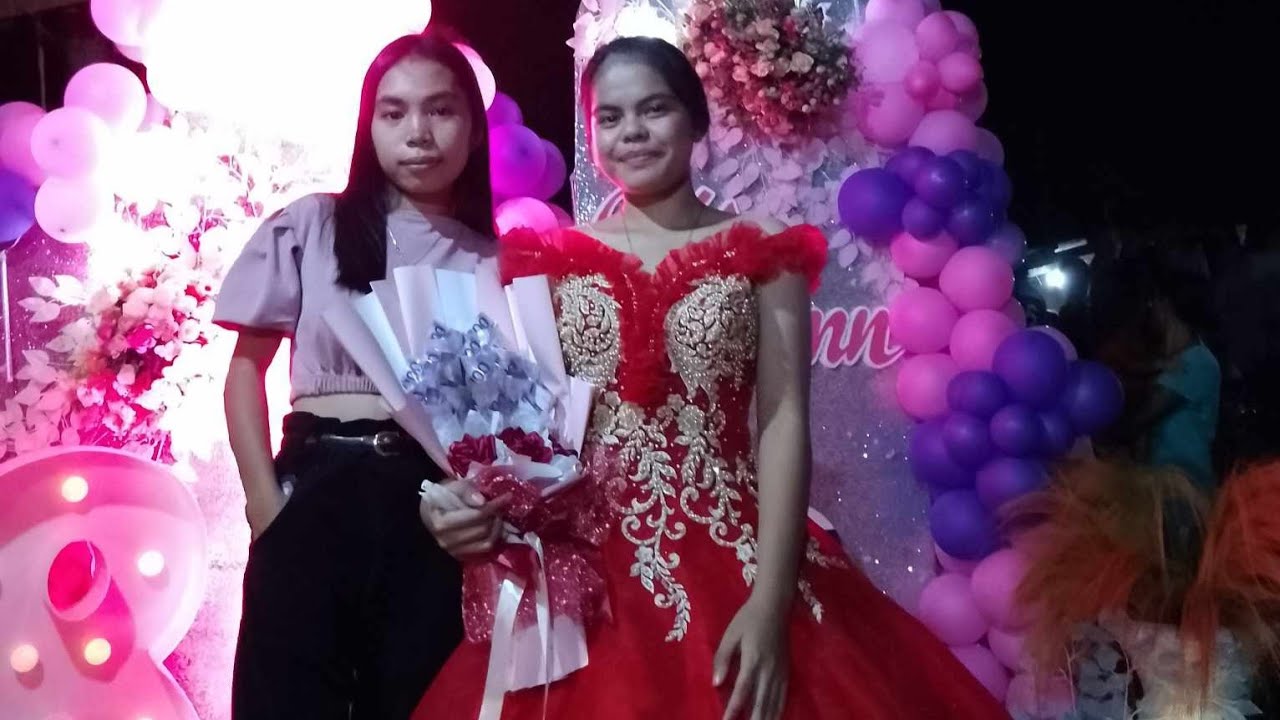 My daughter turn 18th dance for 18th roses 🌹 - YouTube