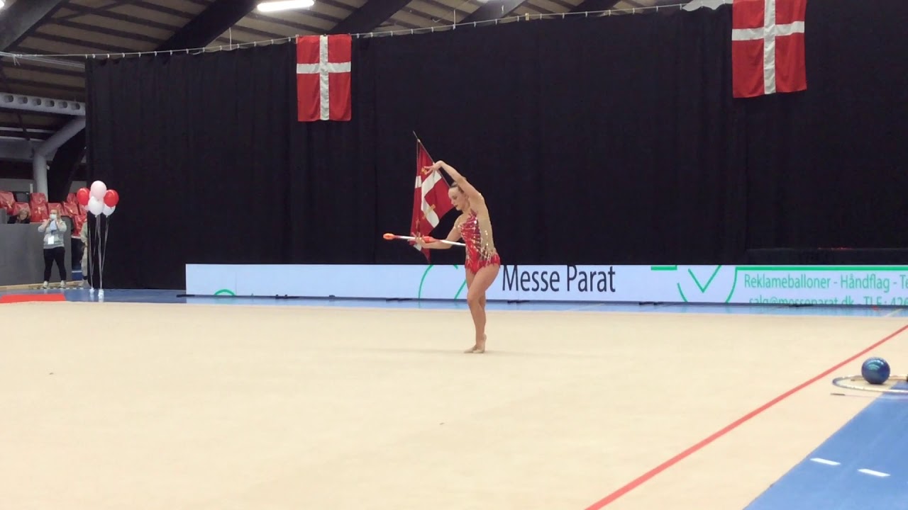 RG Friends Masters 2020, Senior, Isabella Schultz, TIK, Clubs - YouTube