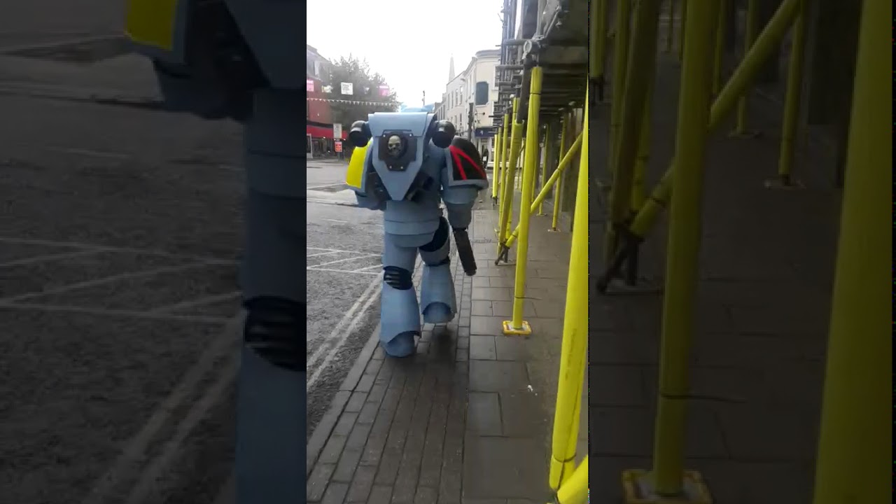 On my way to Gloucester Comic Con 2017 - YouTube