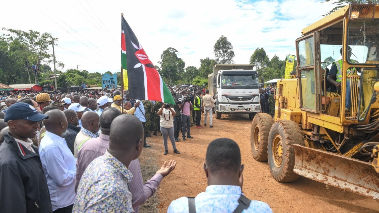 President Ruto flags off Last Mile connectivity in Oloonkoliin, Emurua ...