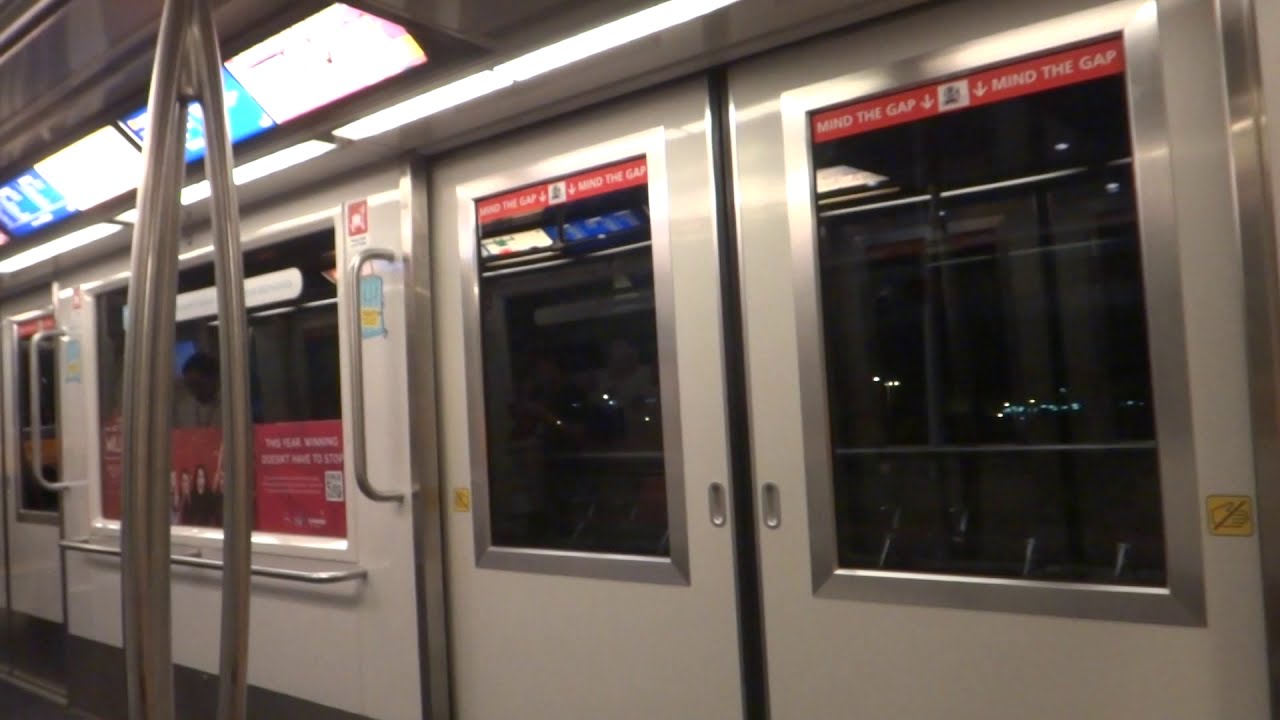 Mitsubishi Crystal Mover (Changi Airport Skytrain) - Doors are Closing ...