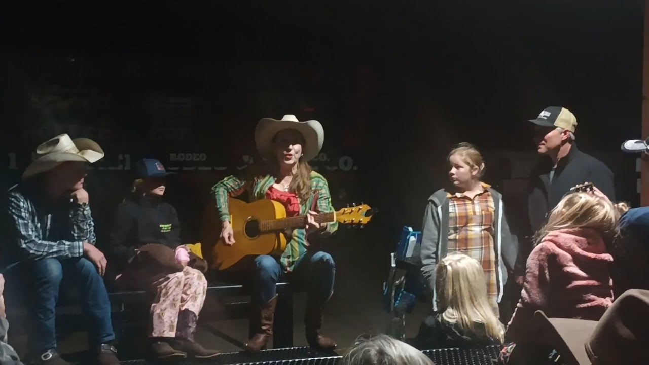 Devon Dawson, "Jessie The Yodeling Cowgirl" at Weatherford, Oct 24, 2023 - YouTube