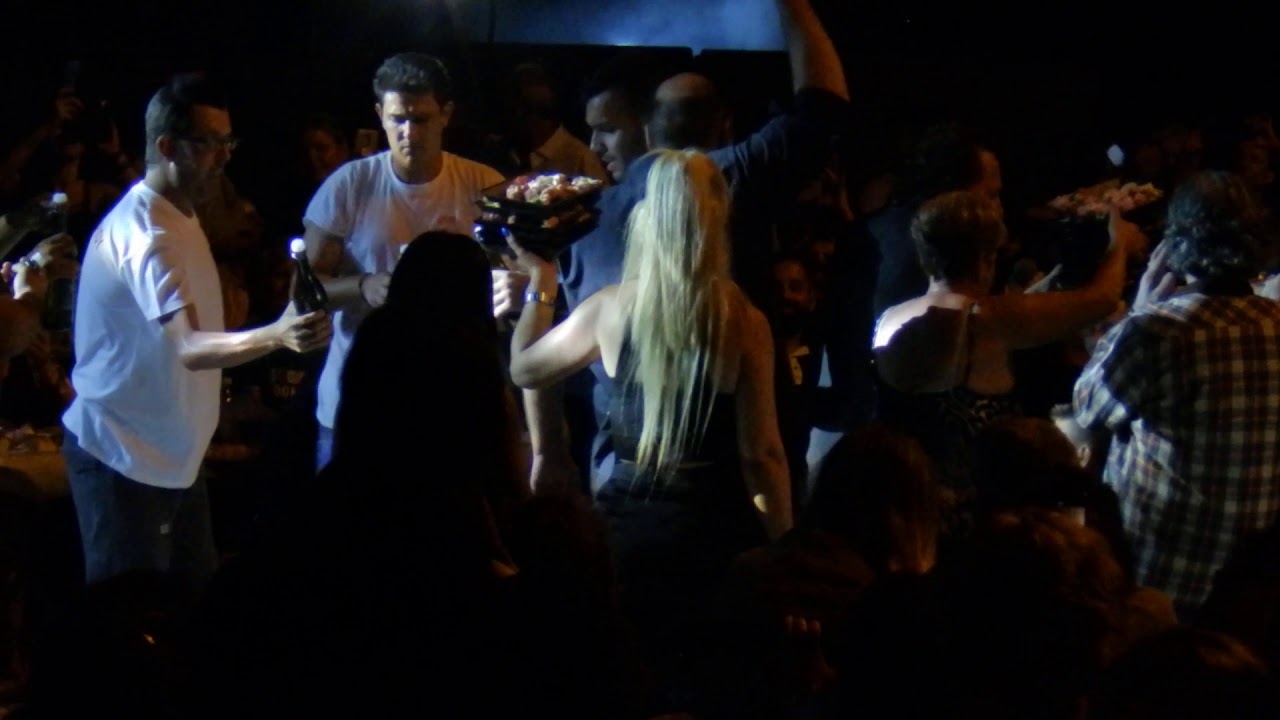 ΜΑΚΗΣ ΧΡΙΣΤΟΔΟΥΛΟΠΟΥΛΟΣ - ΤΟ ΠΡΟΣΚΛΗΤΗΡΙΟ (LIVE) - YouTube