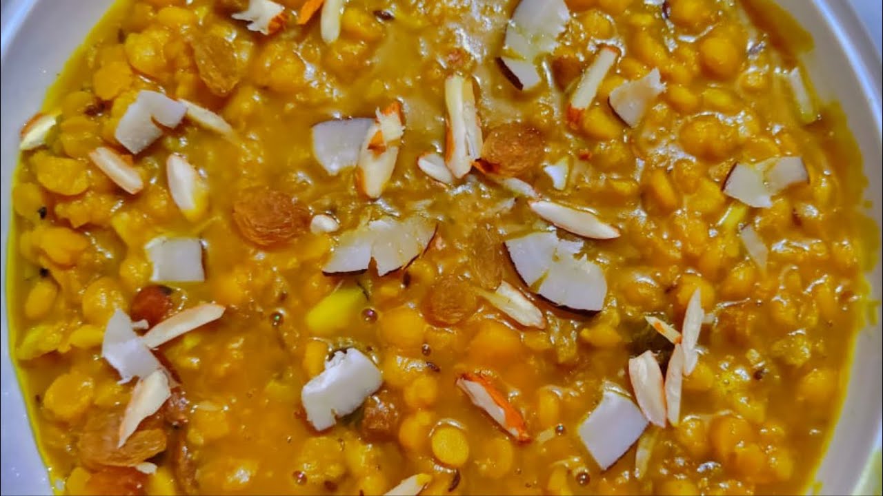 बंगाली मीठी चना दाल।cholar daal recipe kismis narkel diye/sweet chana ...