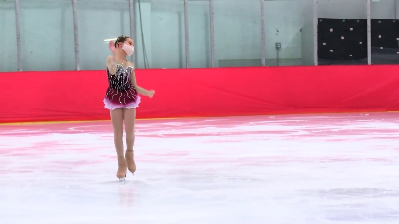 Phoenix Figure skating 2020 Christmas Show - YouTube
