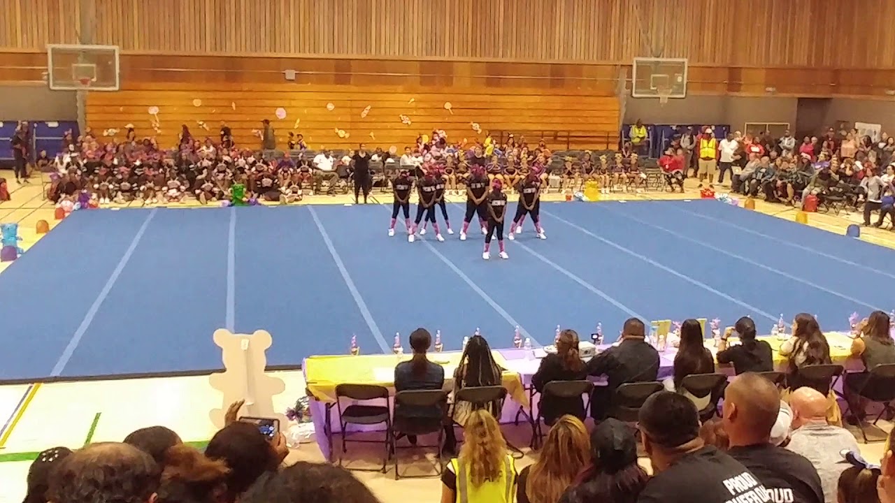 East Bay Warriors Pee Wee Division - YouTube