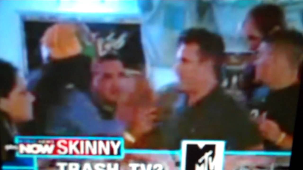 Snooki Gets Punched - YouTube