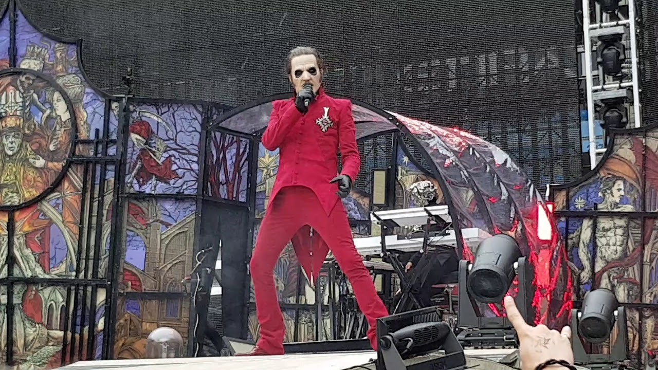 Ghost - Cirice (Live Manchester 2019) - YouTube