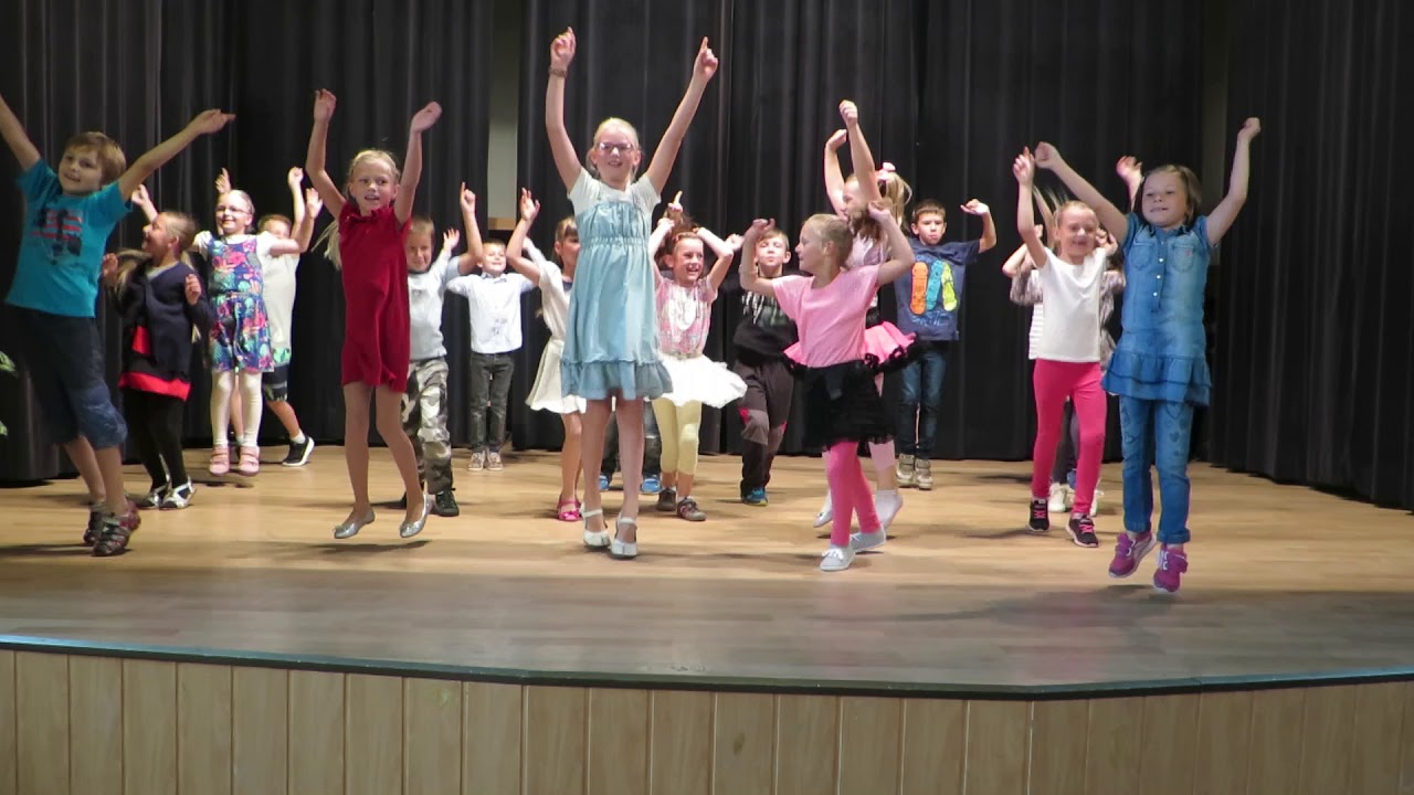 2017 2018 1 trida - YouTube