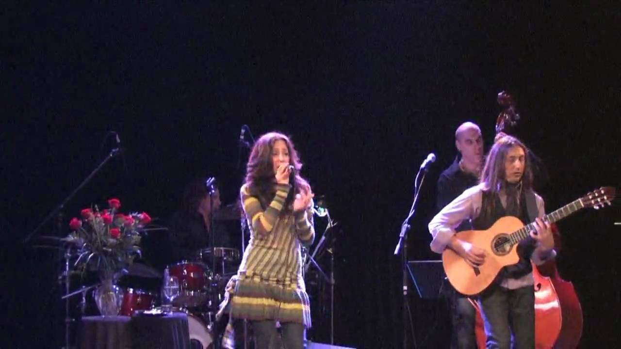 Andree Belle-Isle et Jorge Martinez - Gitane - YouTube