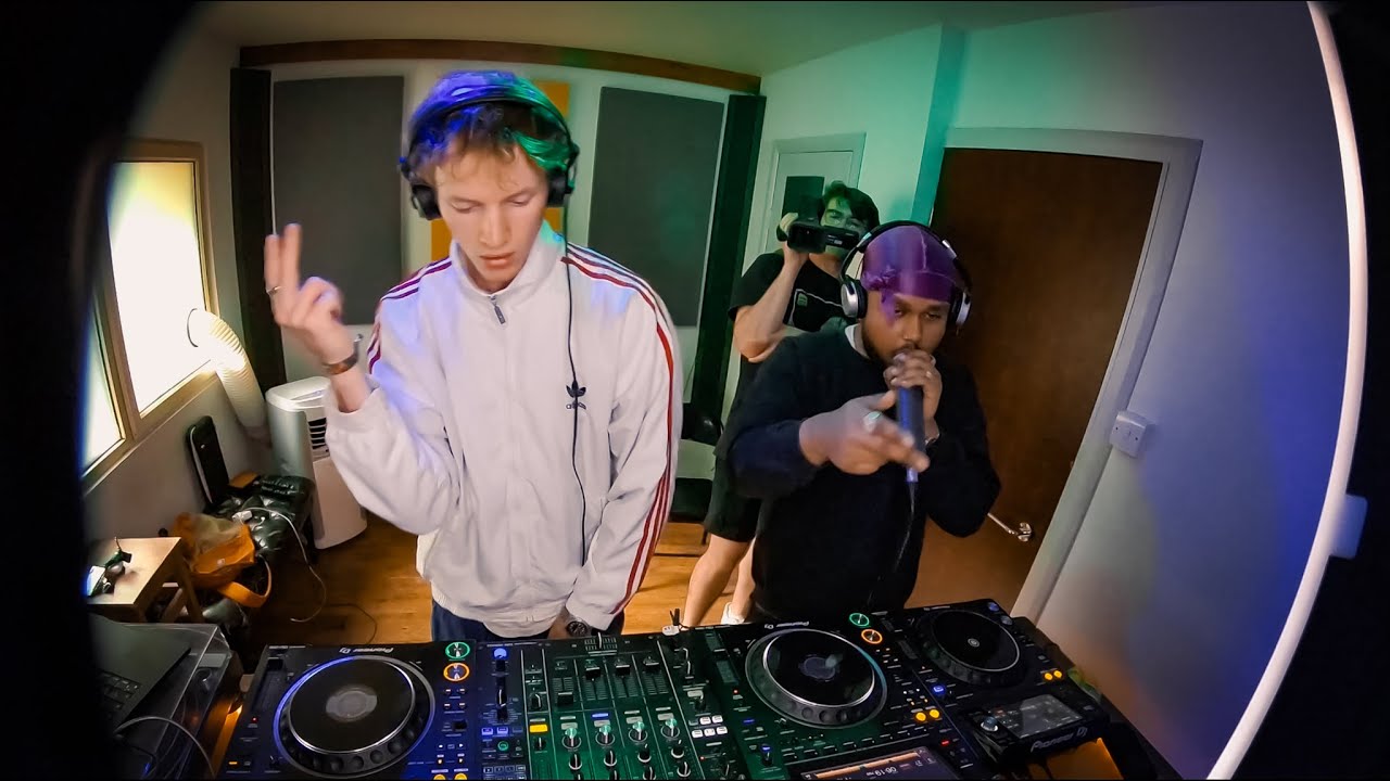 The Groove Hour w/ Macarite & Nav (MC Special) July '24 - YouTube