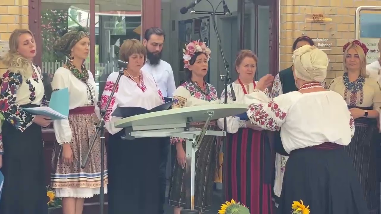 ПІСНЯ ПРО РУШНИК РІДНА МАТИ МОЯ УКРАЇНСЬКИЙ ХОР ВОЛЯ Ukrainian