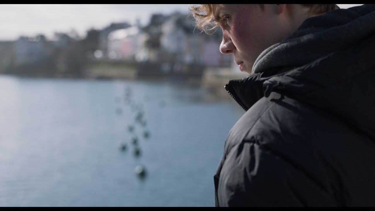 Not A Word - official trailer - English subtitled - YouTube