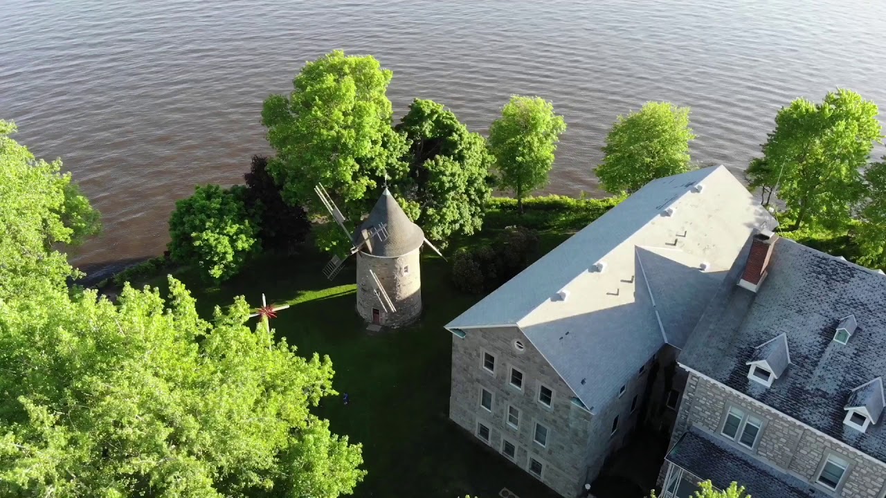 Pointe-Claire Windmill - YouTube