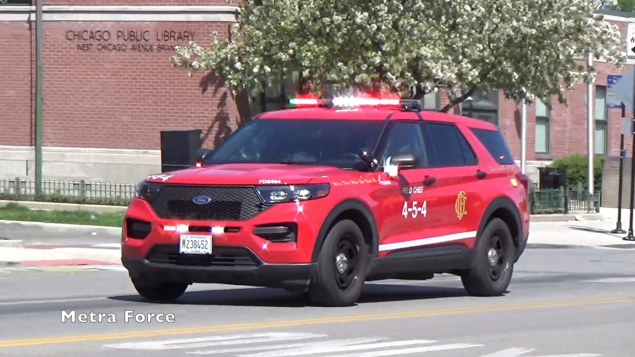 Chicago Fire Dept Field Chief 4-5-4 Responding - YouTube