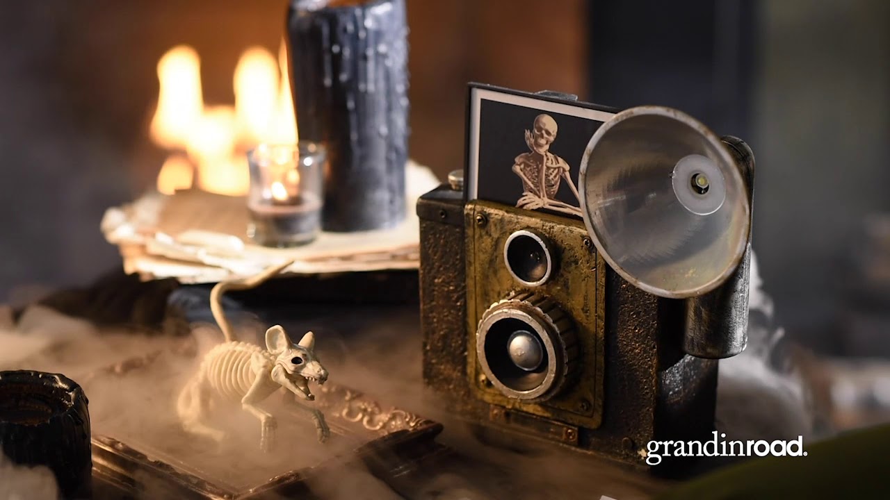 Animated Haunted Camera | Grandin Road - YouTube