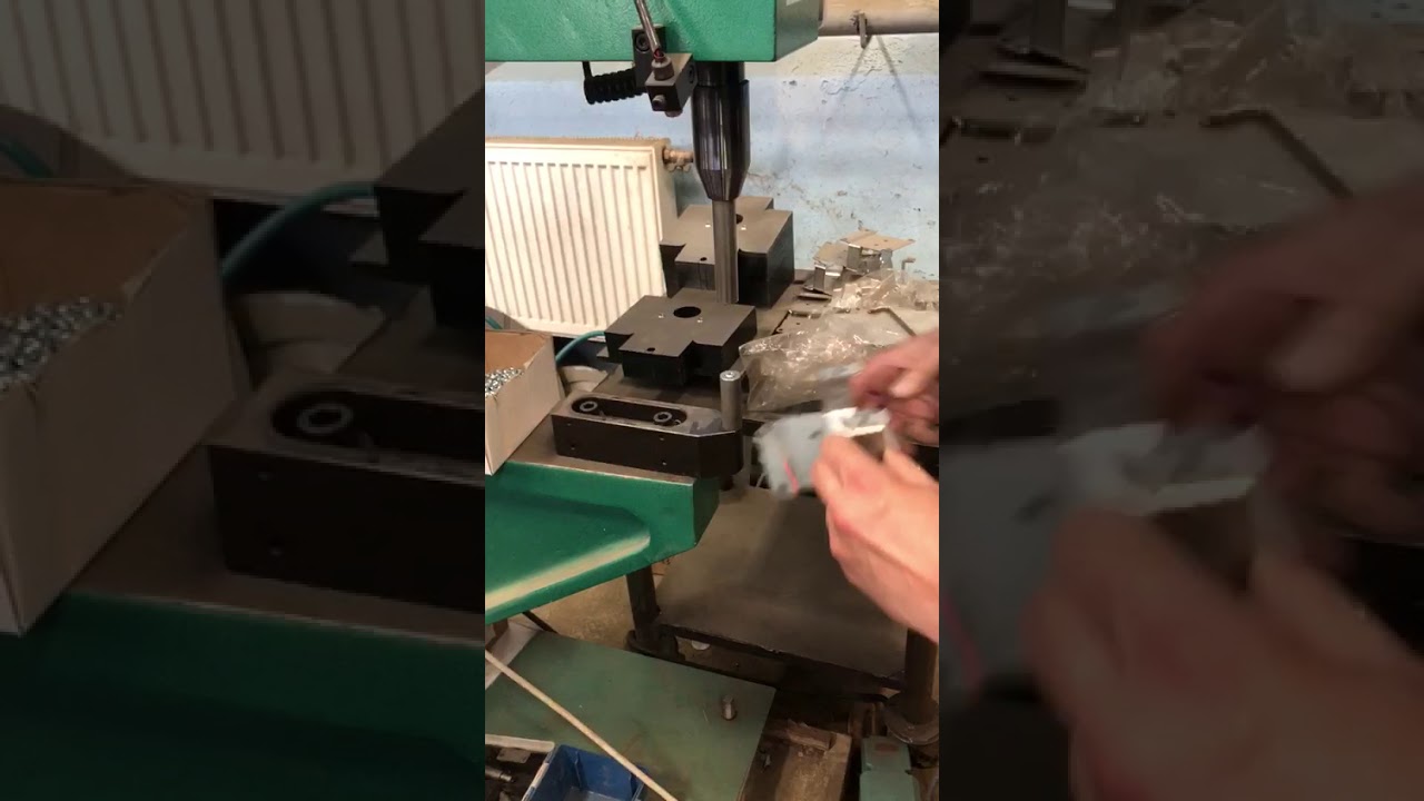 Fixmaster Maxholder 8000 - YouTube