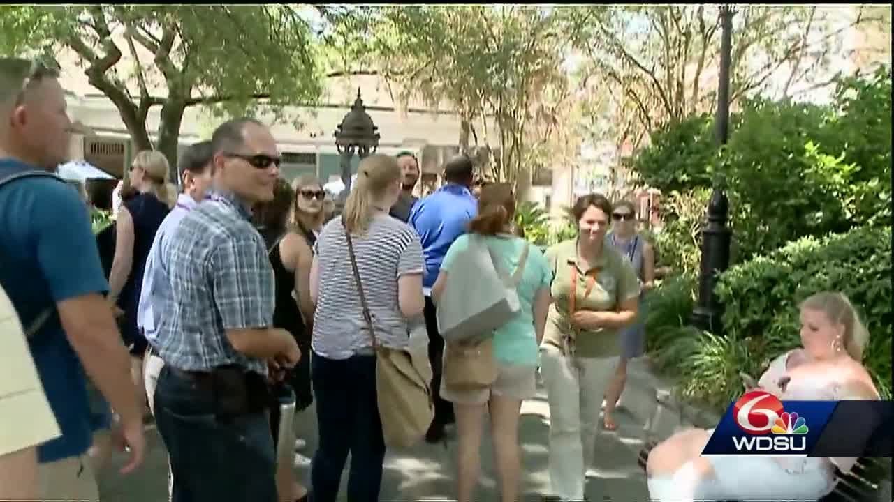 French Quarter pest, rodent abatement tour - YouTube