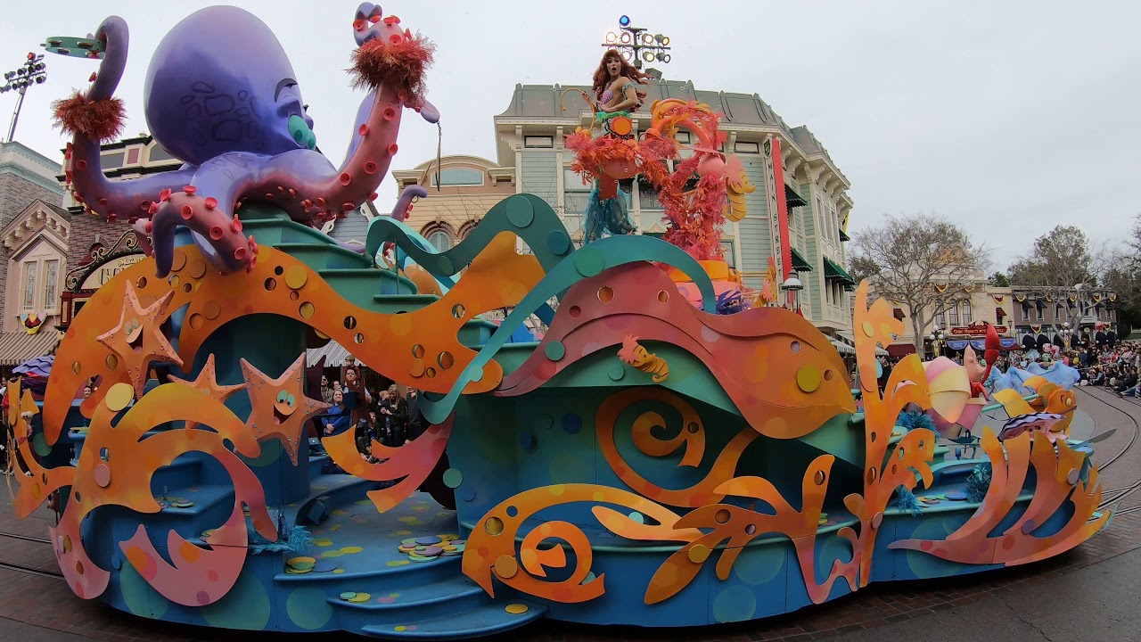 Mickey's Soundsational Parade 2019 - YouTube