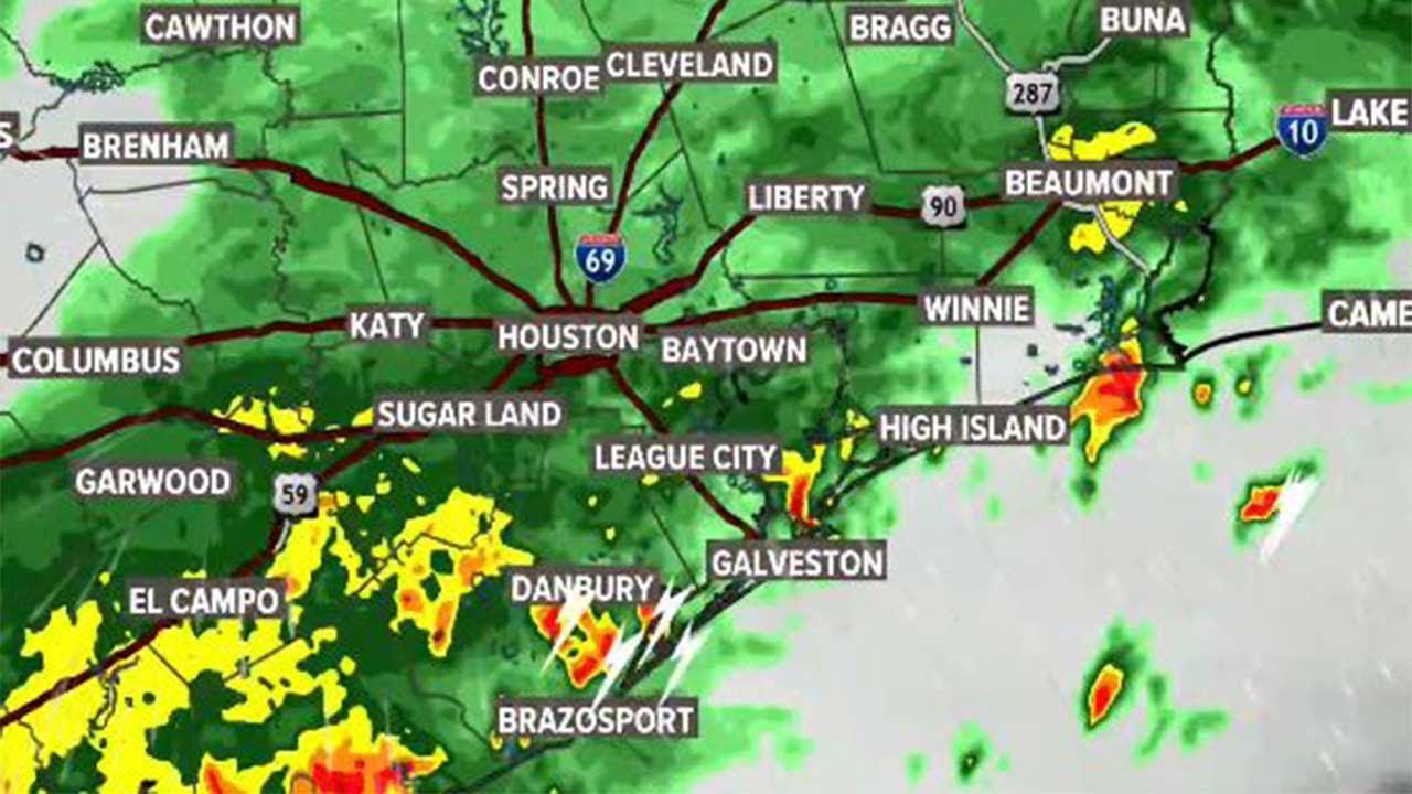 Tornado Warning for parts of Brazoria County - YouTube
