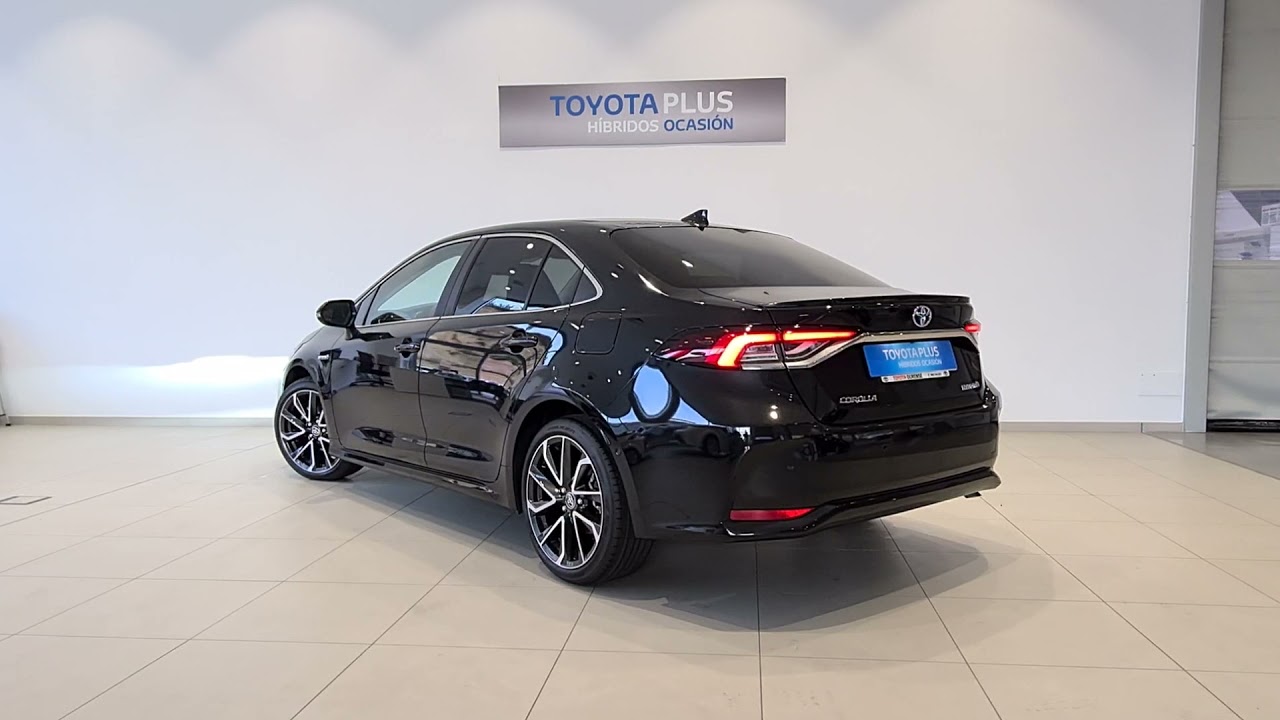 El Toyota Corolla Sedán en color negro es espectacular 🖤 TOYOTA OURENSE ...