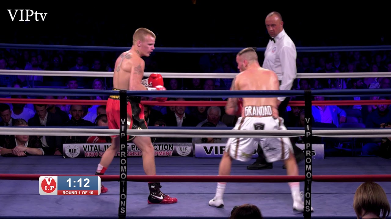 Marc Leach v Louis Norman 15 9 2018 at Victoria Warehouse - YouTube