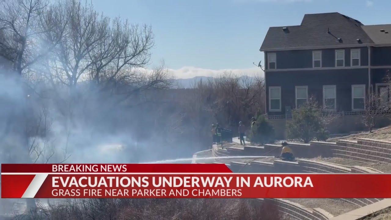Evacuations issued for fire in Aurora - YouTube