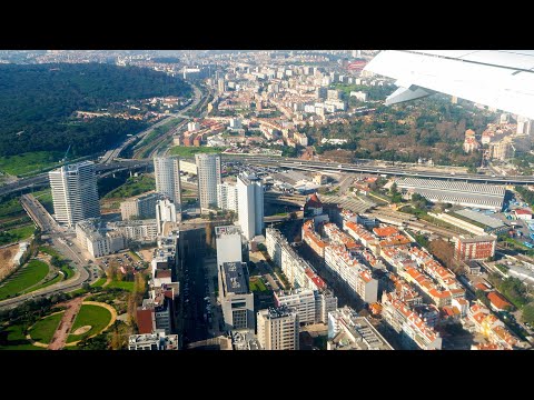 Landing at Lisbon Airport [4K]