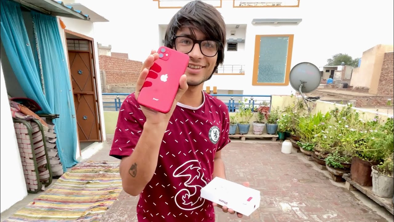 Red Iphone Mil Hi Gaya ️ - YouTube