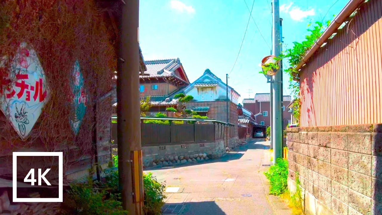 Japan 4K Walking Tour - Walking tour of a quiet residential area in Ama ...
