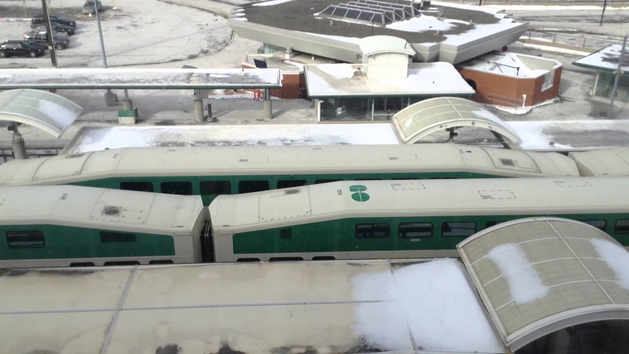 EB GO 632 WB 642 Brand New GO 658 Oakville GO January 29 2014 - YouTube