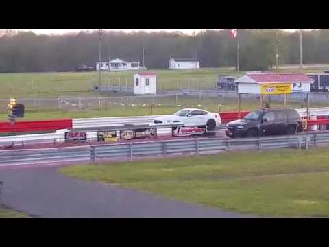 08 AWD tbss vs. 2016 mustang - YouTube