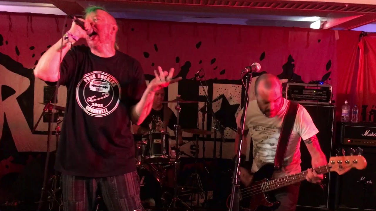 The Eddies - Punk 4 Life - YouTube