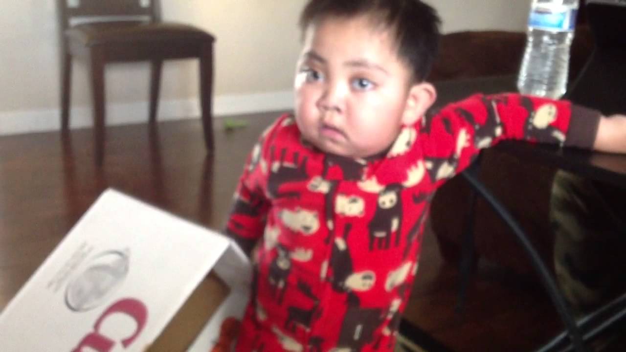 CJ crying on twinkle little star - YouTube