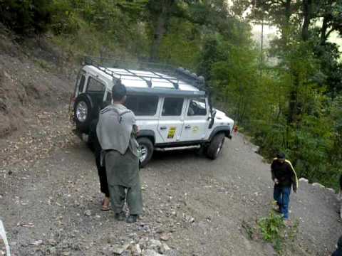 4x4 Engaged? Qasim Saidhi taking a difficult turn, Khanaspur-Valley ...