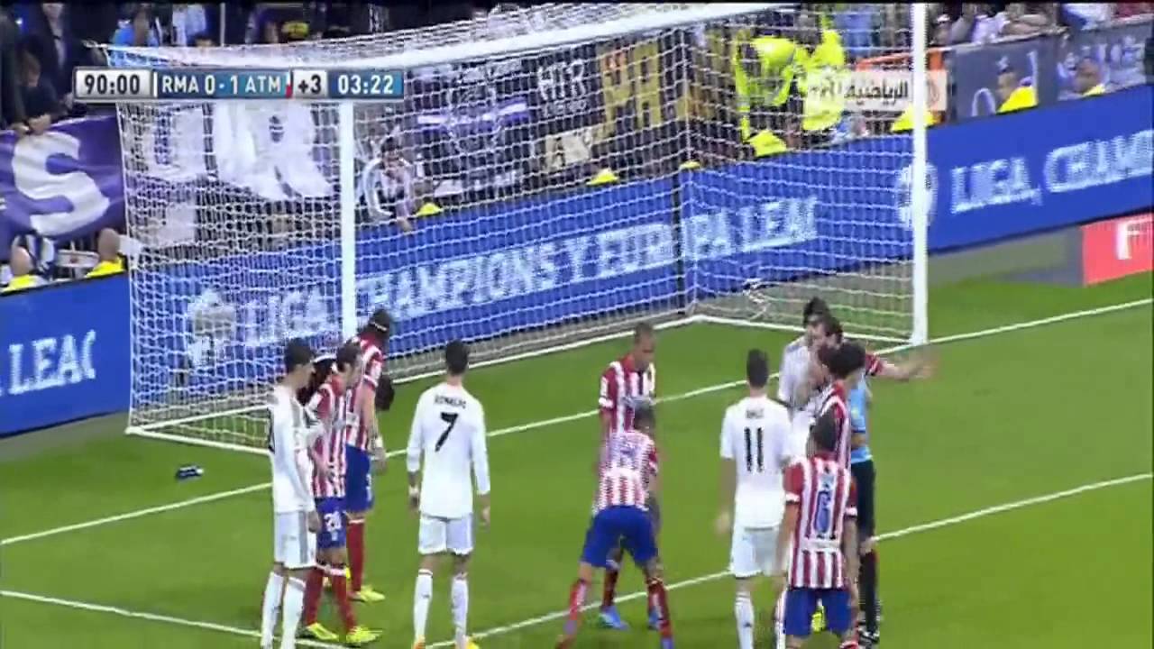 Fake football injury - Thibaut Courtois Goalkeeper 2013 [HD] - YouTube