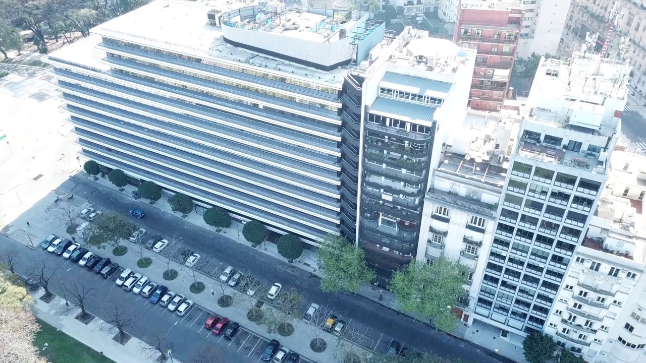 Drone: Edificio American Express - Mario Roberto Álvarez - YouTube