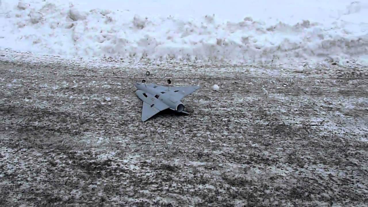 Testfly - E-Domodel Saab J-35 Draken - Landing - YouTube
