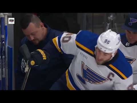 Ryan O' Reilly Humorously Makes His Way To Bench After Losing Skate Blade