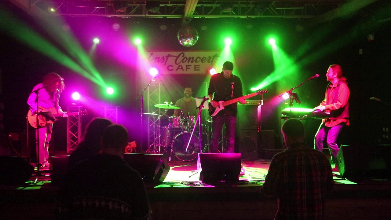 Up On A Quasar Perform at the Last Concert Cafe (1 of 2) 12/12/2019 ...