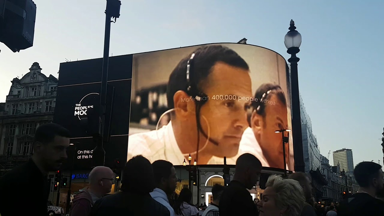 London Celebrates 50th Anniversary of Apollo 11 Moon Landing - YouTube