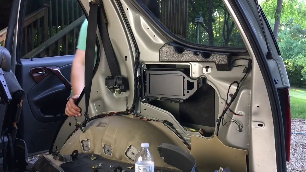 Mercedes Benz ML320 3rd Row Seats Removal or Install ML430 ML500 - YouTube