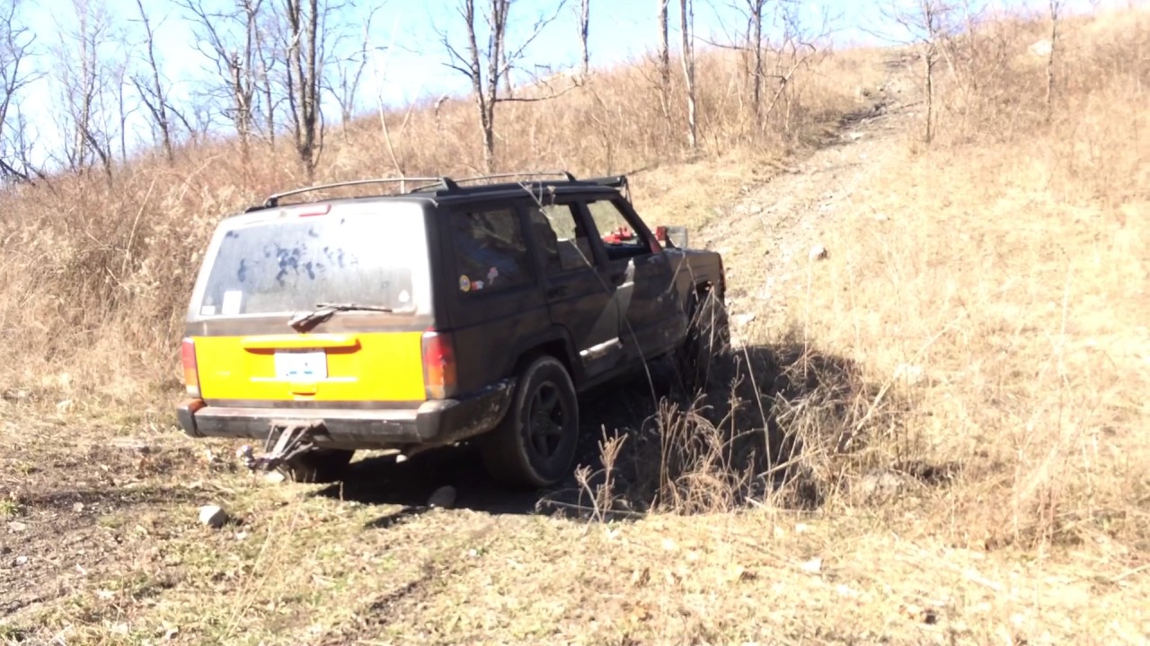 Climbing steep hill in 4 wheel High - YouTube